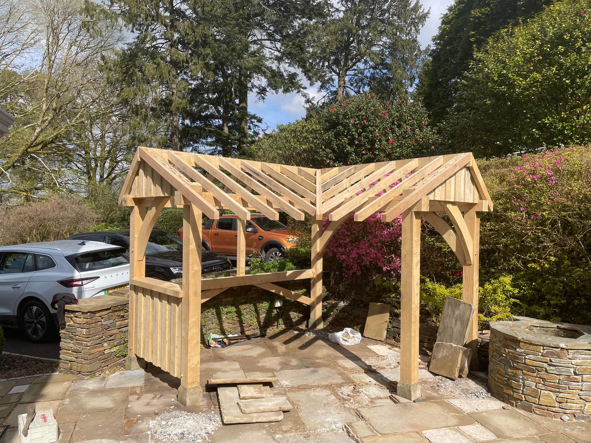 oak timber framed outdoor kitchen barbecue shelter in Devon | Tamar ...